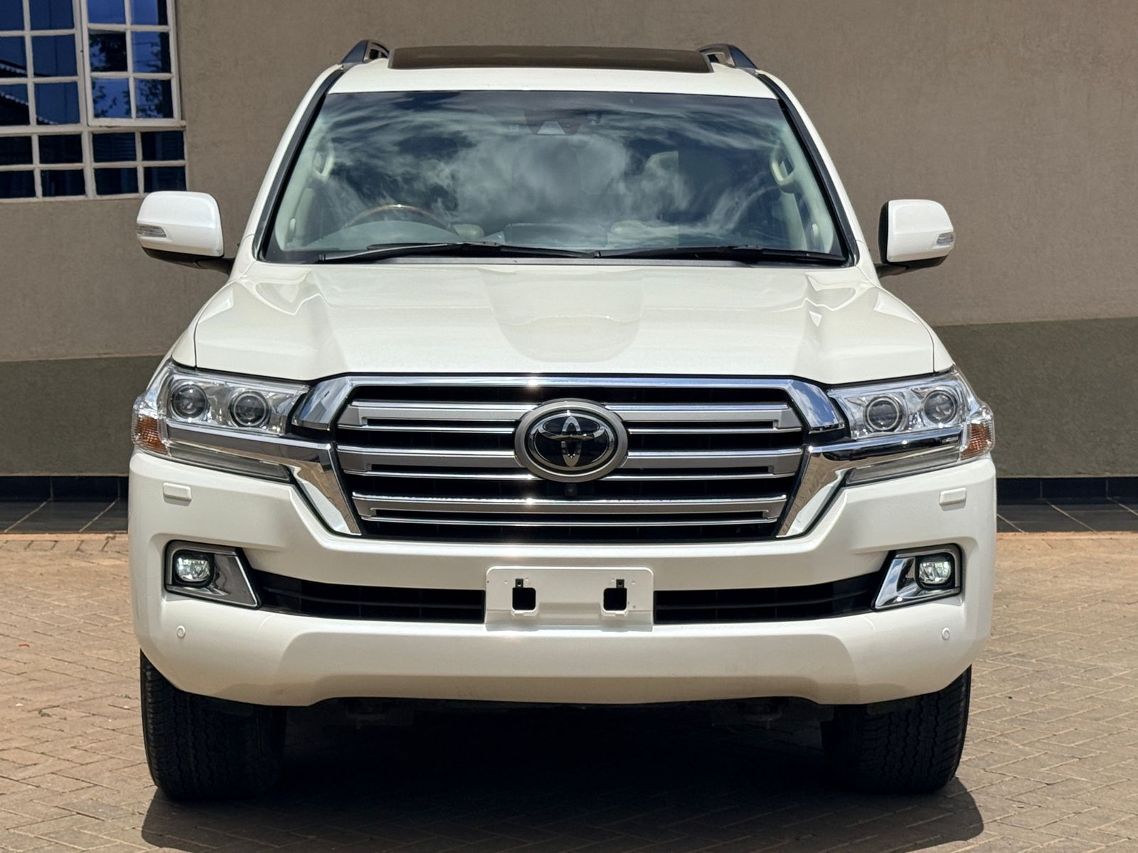 Affordable Used Toyota Land Cruiser J200 Series (Land Cruiser V8 ...