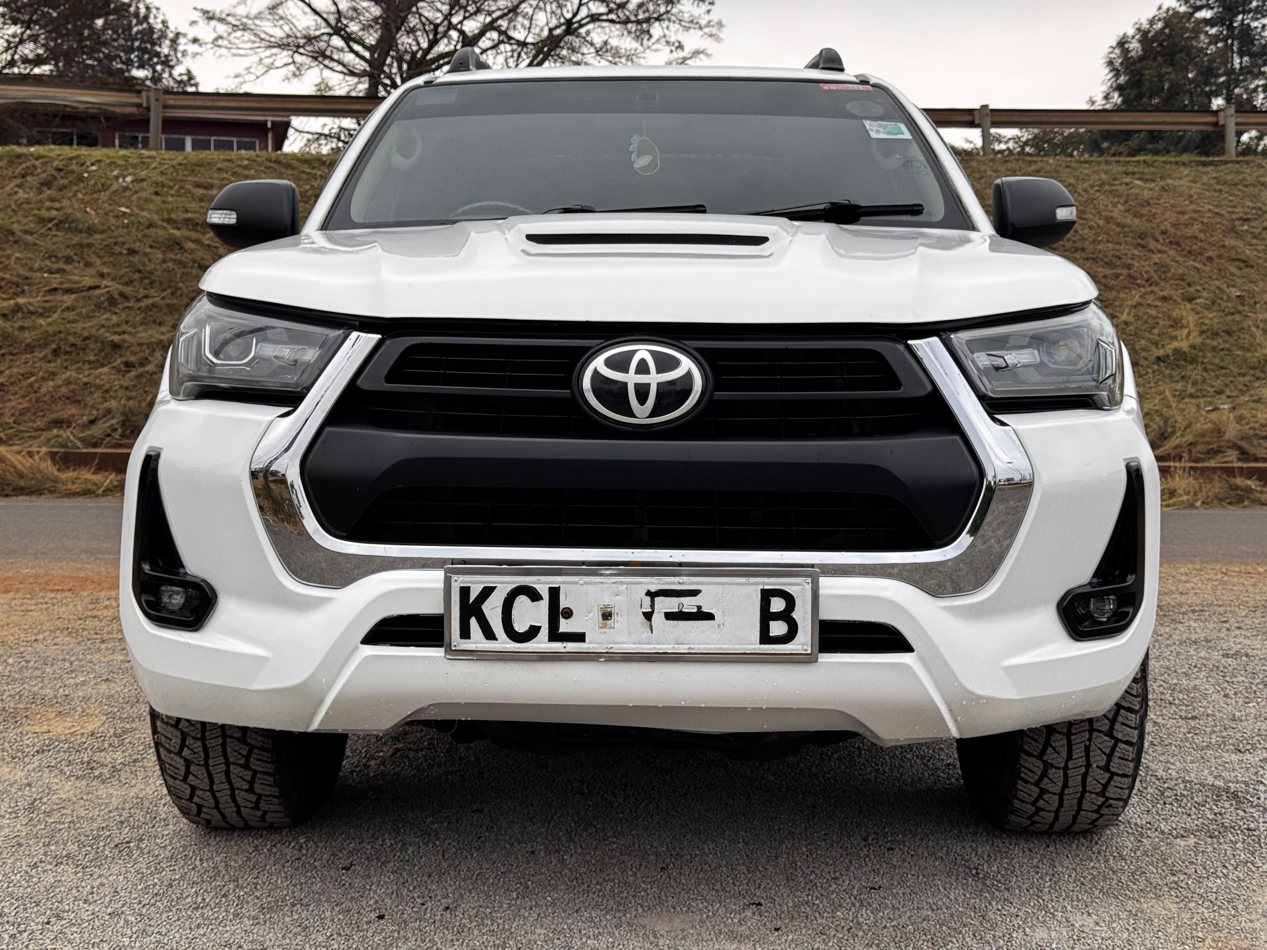 Affordable Used Toyota HILUX Double Cab 2011 for Sale in Kenya