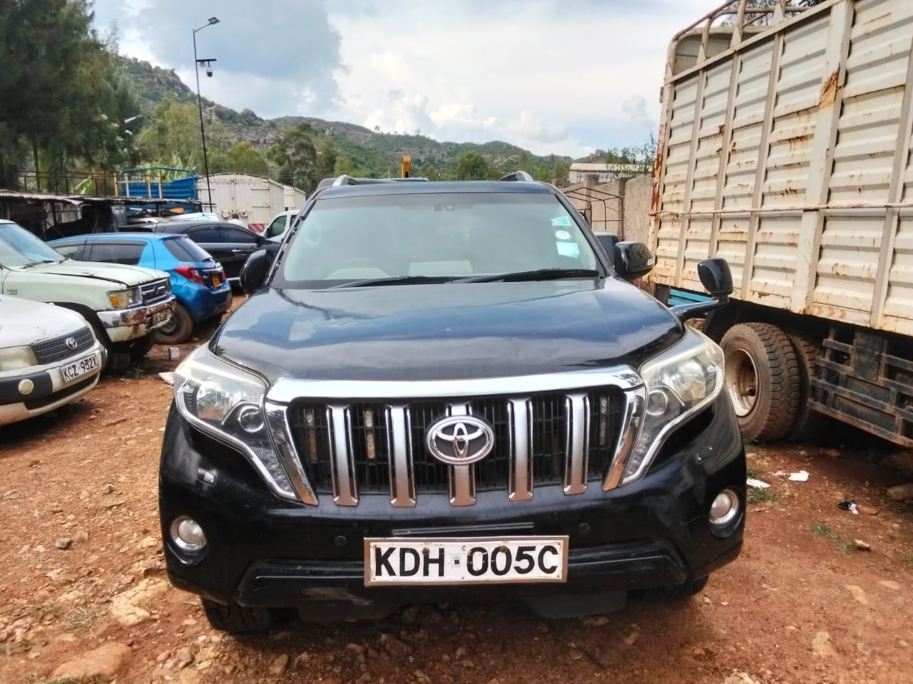 Affordable Used Toyota Land Cruiser Prado TX 2015 for Sale in Kenya